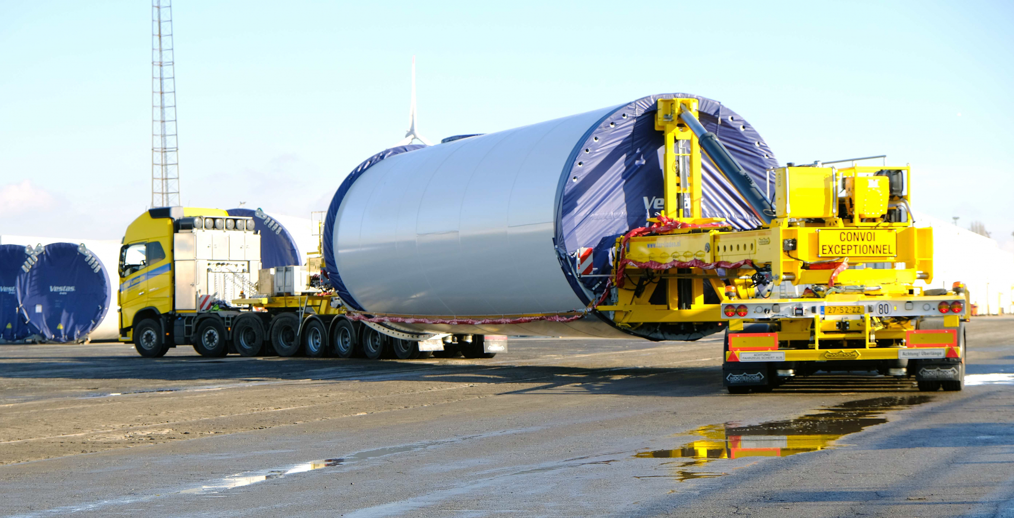 ‘Ondanks de afmetingen rijdt de Mega Windmill Trailer XL ontzettend ...